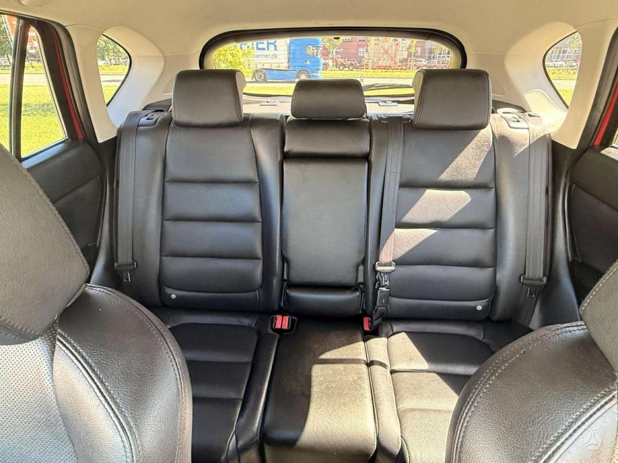Red Mazda CX-5 2015 in Klaipeda, with an engine capacity of 2.19 L and mileage of 201 thousand km for 9200 €, photo 7 on AUTOMOTO.COM.LV