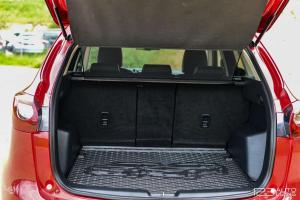 Red Mazda CX-5 2015 in Kretinga, with an engine capacity of 2.20 L and mileage of 193 thousand km for 9950 €, photo 10 on AUTOMOTO.COM.LV