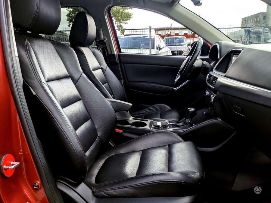 Sarkans Mazda CX-5 2015 Kretinga, ar dzinēja tilpumu 2.19 L un nobraukumu 199 tūkst. km par 8600 €, foto 16 vietnē AUTOMOTO.COM.LV