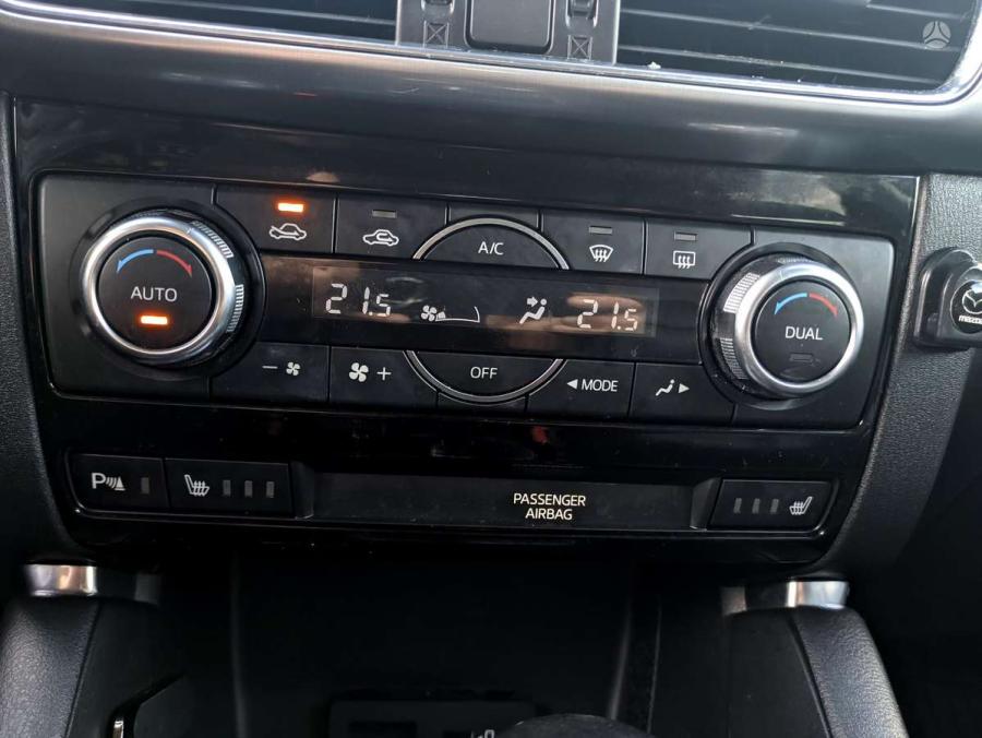 Sarkans Mazda CX-5 2015 Kretinga, ar dzinēja tilpumu 2.19 L un nobraukumu 199 tūkst. km par 8600 €, foto 20 vietnē AUTOMOTO.COM.LV
