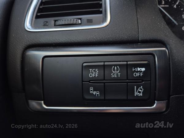 Sarkans Mazda CX-5 2016 Tartu, ar dzinēja tilpumu 2.20 L un nobraukumu 195 tūkst. km par 11990 €, foto 10 vietnē AUTOMOTO.COM.LV