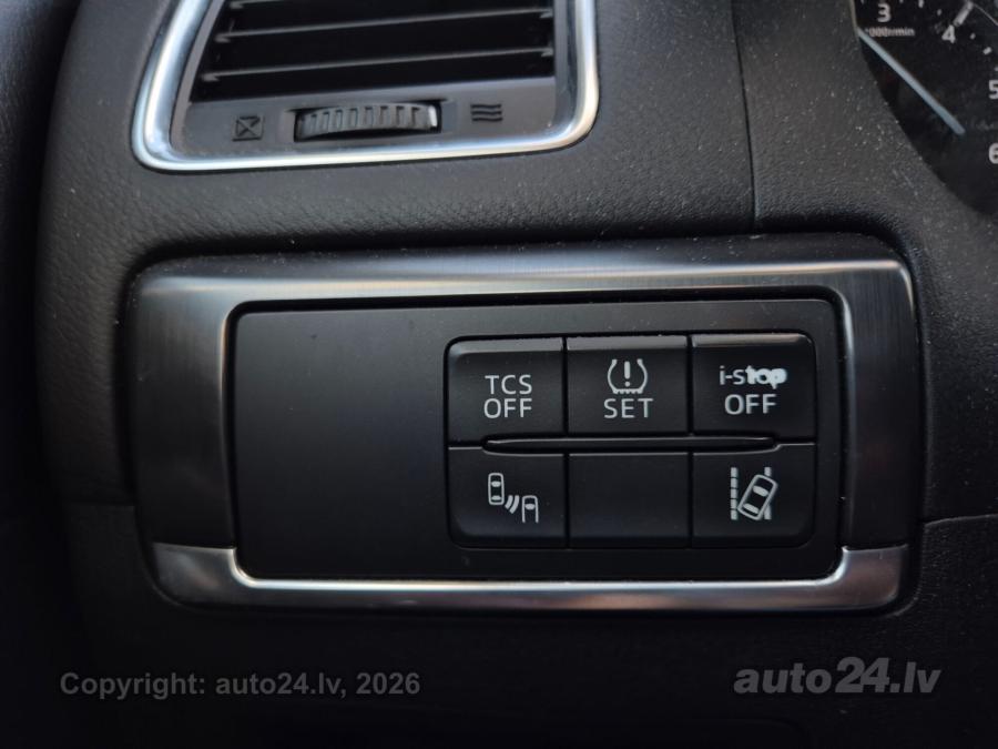 Sarkans Mazda CX-5 2016 Tartu, ar dzinēja tilpumu 2.20 L un nobraukumu 195 tūkst. km par 11990 €, foto 11 vietnē AUTOMOTO.COM.LV