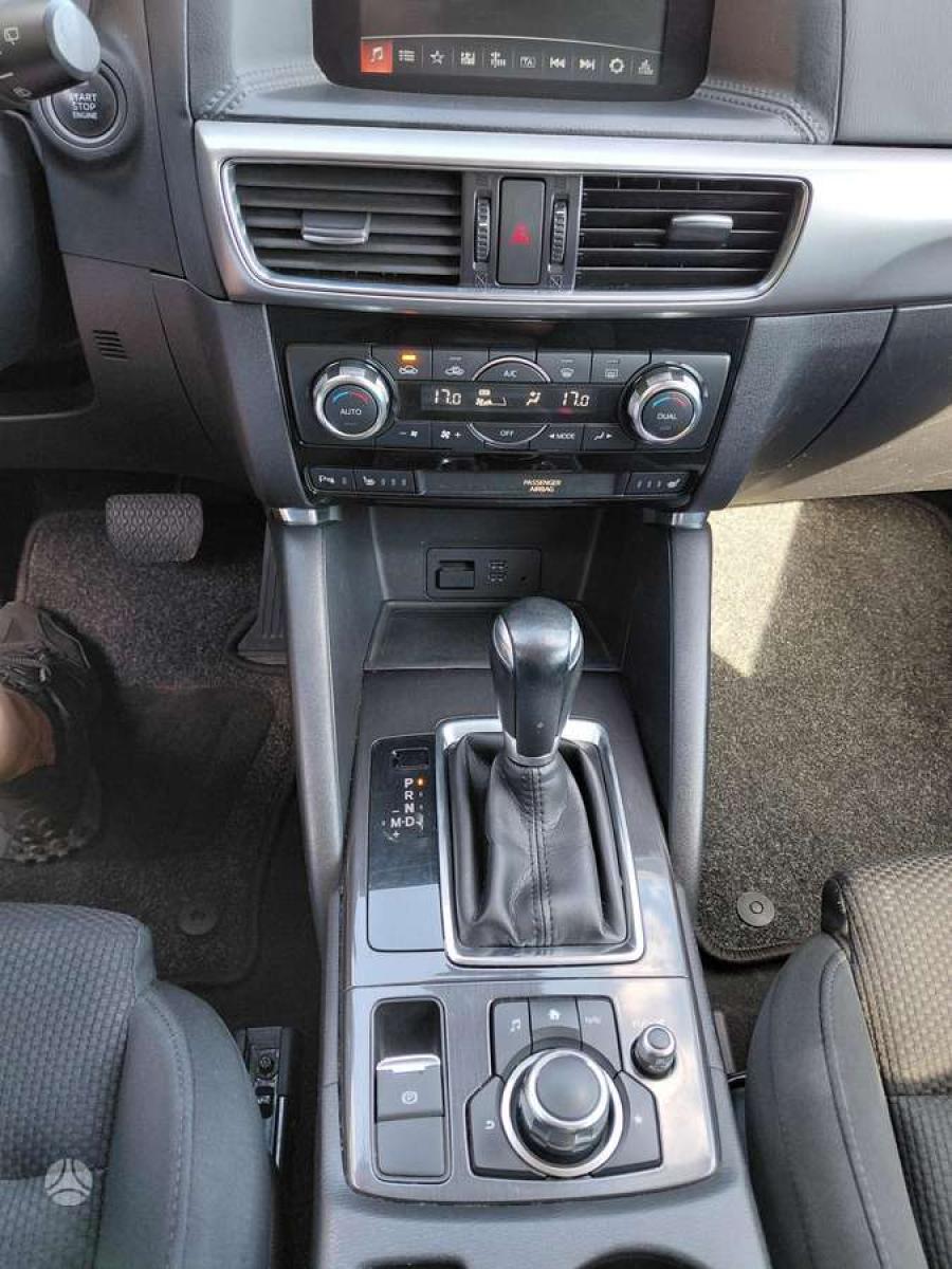 Red Mazda CX-5 2016 in Klaipeda, with an engine capacity of 2.19 L and mileage of 183 thousand km for 8999 €, photo 14 on AUTOMOTO.COM.LV