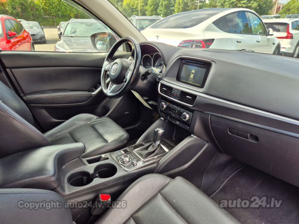 Mazda CX-5 2016 in Tartu on AUTOMOTO.COM.LV Red Mazda CX-5 2016 in Tartu, with an engine capacity of 2.20 L and mileage of 160 thousand km for 12990 €, photo 6 on AUTOMOTO.COM.LV