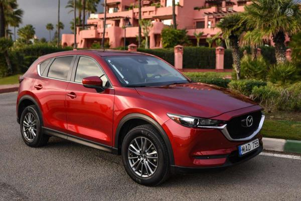 Red Mazda CX-5 2017 in Klaipeda, with an engine capacity of 2.50 L and mileage of 125 thousand km for 14999 €, photo 3 on AUTOMOTO.COM.LV