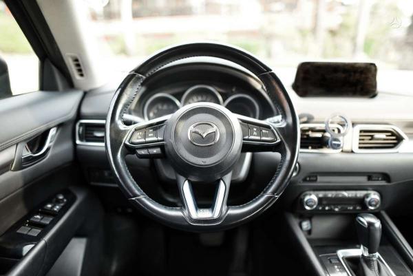 Red Mazda CX-5 2017 in Klaipeda, with an engine capacity of 2.50 L and mileage of 125 thousand km for 14999 €, photo 9 on AUTOMOTO.COM.LV