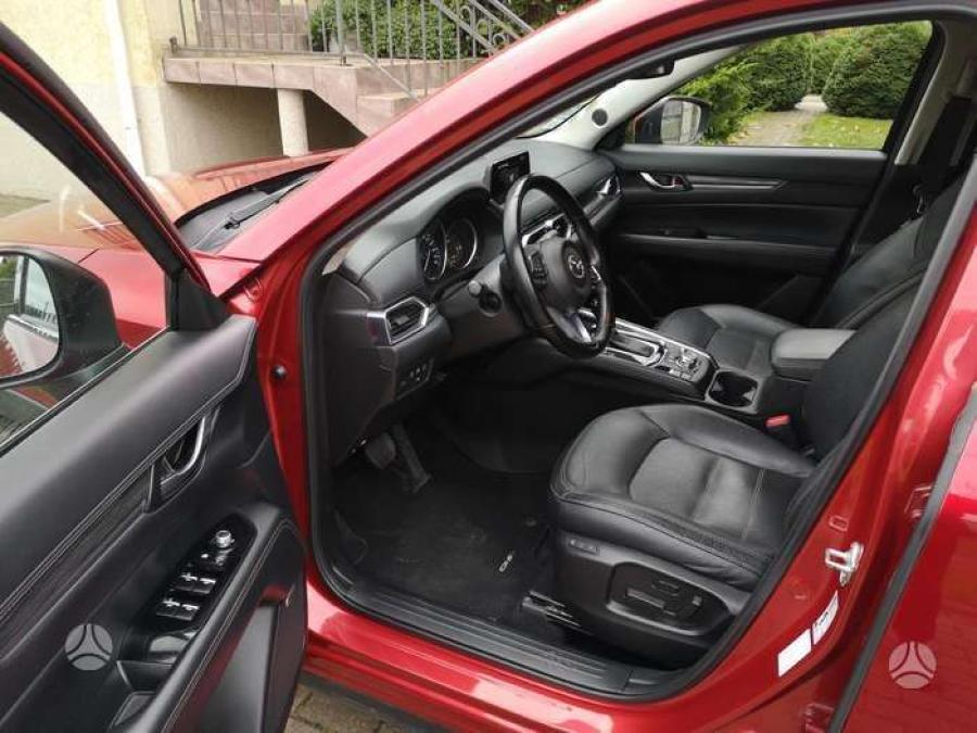 Red Mazda CX-5 2017 in Vilnius, with an engine capacity of 2.19 L and mileage of 238 thousand km for 13800 €, photo 3 on AUTOMOTO.COM.LV