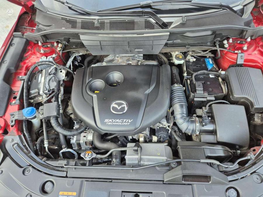 Red Mazda CX-5 2017 in Utena, with an engine capacity of 2.19 L and mileage of 205 thousand km for 13490 €, photo 29 on AUTOMOTO.COM.LV
