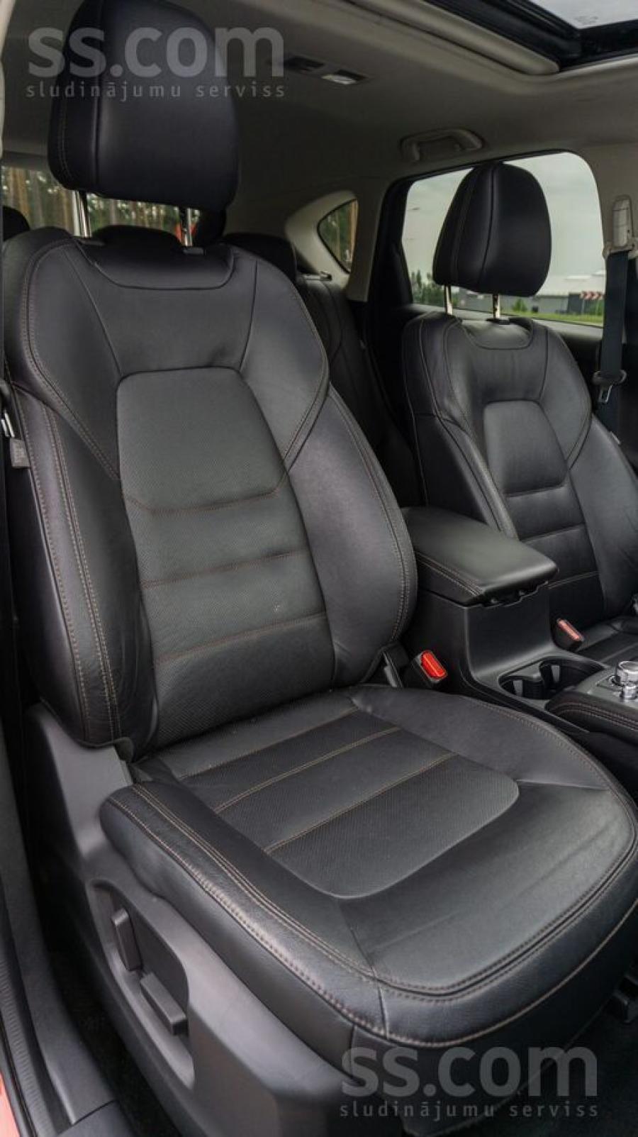 Red Mazda CX-5 2017 in Riga, with an engine capacity of 2.20 L and mileage of 193 thousand km for 15990 €, photo 32 on AUTOMOTO.COM.LV