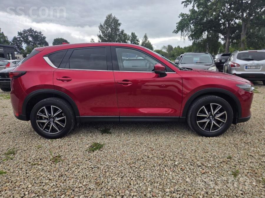 Red Mazda CX-5 2017 in Jelgava, with an engine capacity of 2.50 L and mileage of 0 thousand km for 14800 €, photo 8 on AUTOMOTO.COM.LV