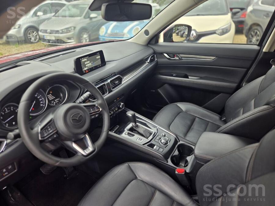 Red Mazda CX-5 2017 in Jelgava, with an engine capacity of 2.50 L and mileage of 0 thousand km for 14800 €, photo 15 on AUTOMOTO.COM.LV