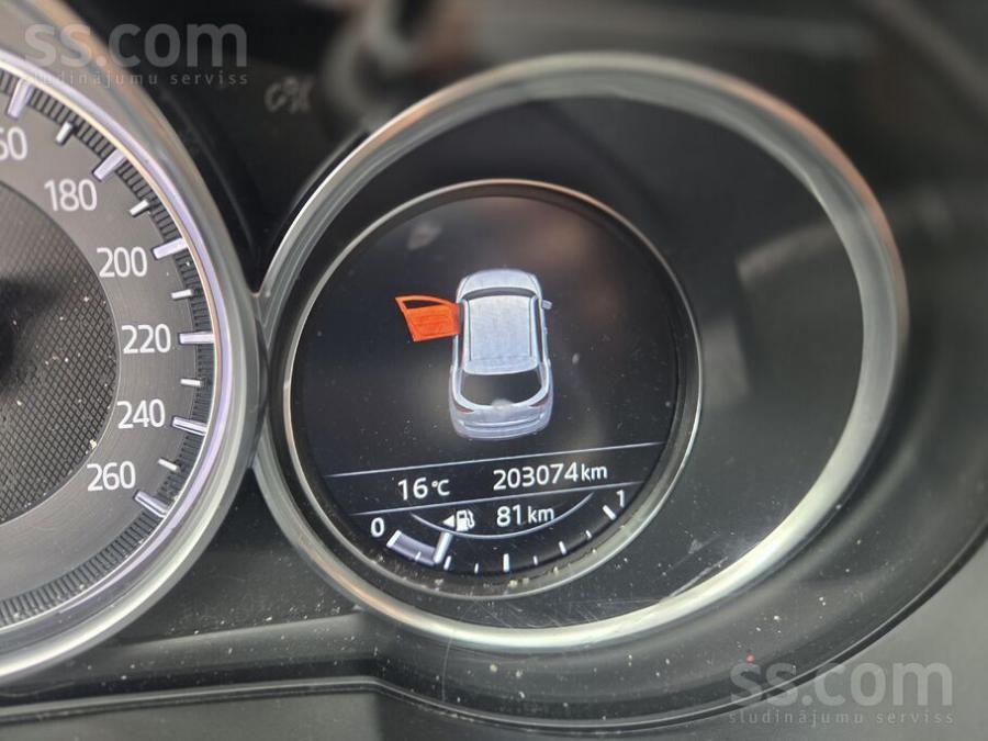 Red Mazda CX-5 2017 in Jelgava, with an engine capacity of 2.50 L and mileage of 0 thousand km for 14800 €, photo 17 on AUTOMOTO.COM.LV