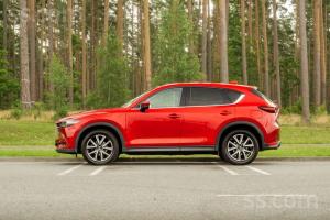 Red Mazda CX-5 2017 in Riga, with an engine capacity of 2.20 L and mileage of 193 thousand km for 14590 €, photo 6 on AUTOMOTO.COM.LV