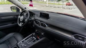 Red Mazda CX-5 2017 in Riga, with an engine capacity of 2.20 L and mileage of 193 thousand km for 14590 €, photo 12 on AUTOMOTO.COM.LV