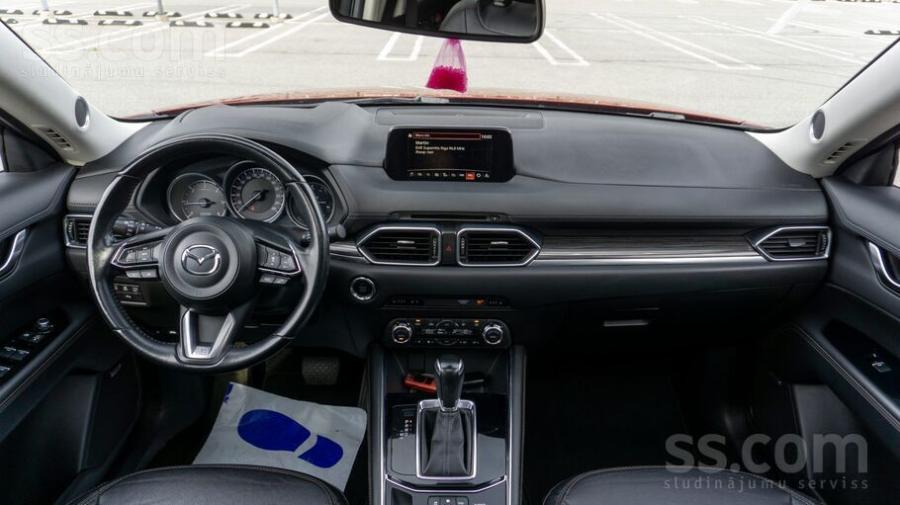 Red Mazda CX-5 2017 in Riga, with an engine capacity of 2.20 L and mileage of 193 thousand km for 14590 €, photo 13 on AUTOMOTO.COM.LV