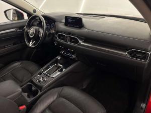 Red Mazda CX-5 2018 in Marijampole, with an engine capacity of 2.19 L and mileage of 228 thousand km for 13450 €, photo 17 on AUTOMOTO.COM.LV