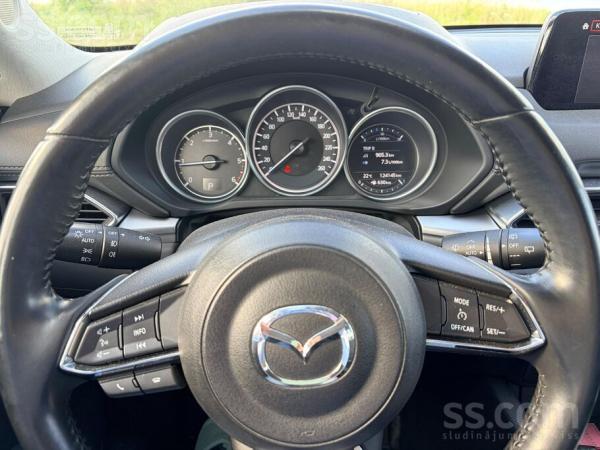 Red Mazda CX-5 2018 in Riga, with an engine capacity of 2.20 L and mileage of 124 thousand km for 18500 €, photo 6 on AUTOMOTO.COM.LV