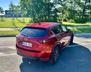 Red Mazda CX-5 2018 in Kaunas, with an engine capacity of 2.00 L and mileage of 145 thousand km for 18499 €, photo 7 on AUTOMOTO.COM.LV