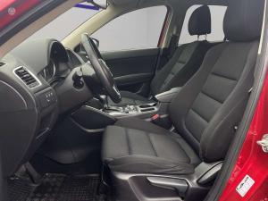 Red Mazda CX-5 2018 in Vilnius, with an engine capacity of 2.20 L and mileage of 58 thousand km for 13999 €, photo 11 on AUTOMOTO.COM.LV