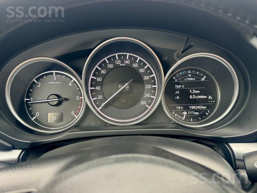 Sarkans Mazda CX-5 2018 Jelgava, ar dzinēja tilpumu 2.20 L un nobraukumu 0 tūkst. km par 15500 €, foto 18 vietnē AUTOMOTO.COM.LV