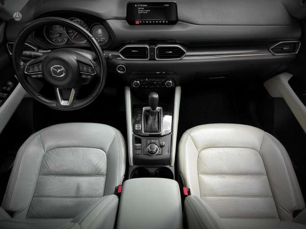 Red Mazda CX-5 2018 in Kaunas, with an engine capacity of 2.00 L and mileage of 146 thousand km for 19200 €, photo 8 on AUTOMOTO.COM.LV
