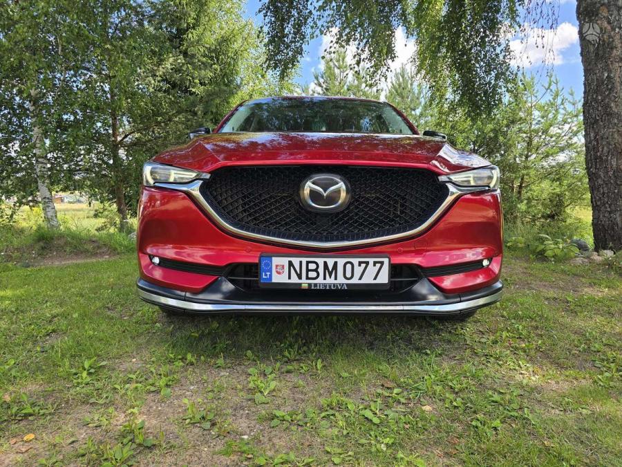 Red Mazda CX-5 2018 in Vilnius, with an engine capacity of 2.20 L and mileage of 190 thousand km for 16500 €, photo 3 on AUTOMOTO.COM.LV