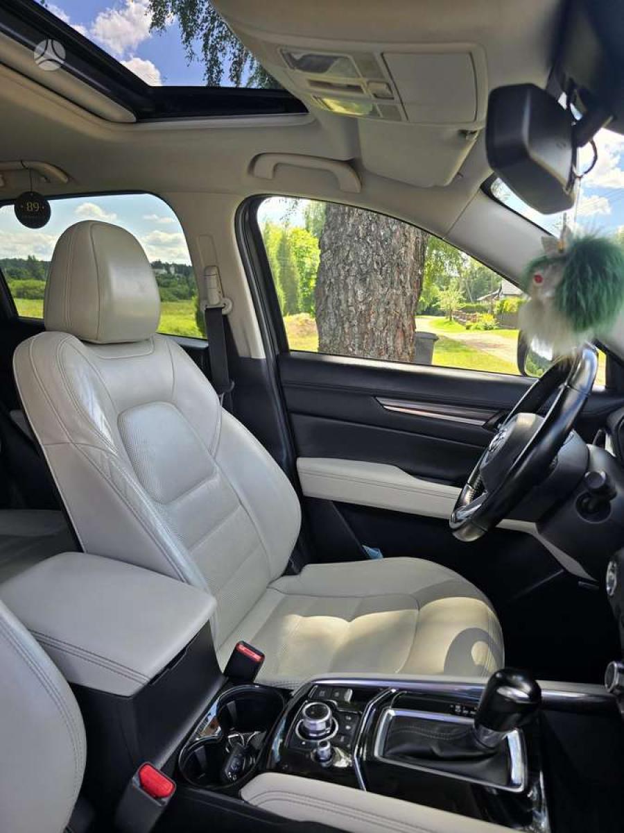 Red Mazda CX-5 2018 in Vilnius, with an engine capacity of 2.20 L and mileage of 190 thousand km for 16500 €, photo 15 on AUTOMOTO.COM.LV