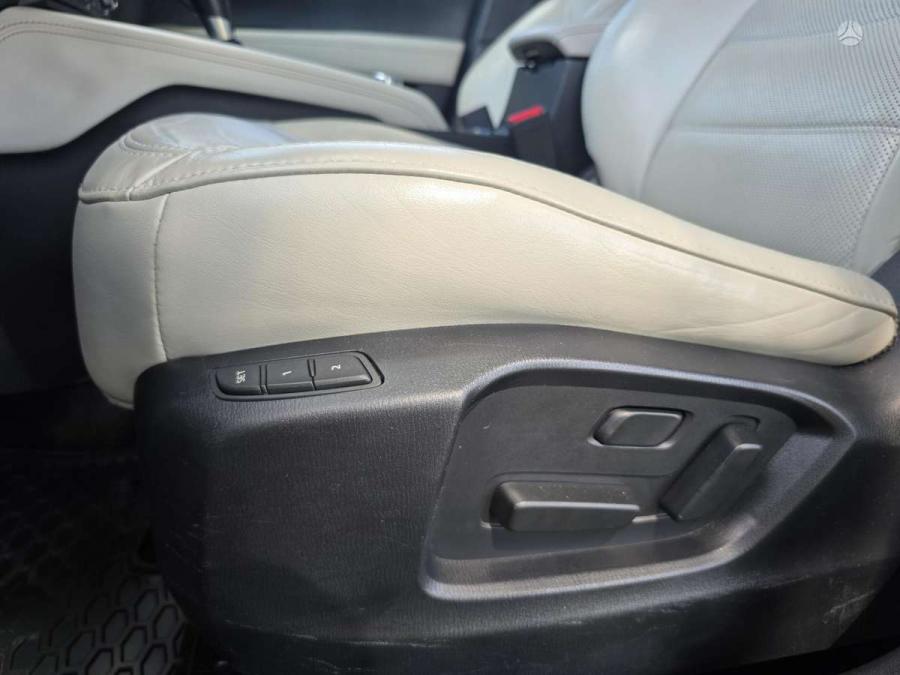 Red Mazda CX-5 2018 in Vilnius, with an engine capacity of 2.20 L and mileage of 190 thousand km for 16500 €, photo 24 on AUTOMOTO.COM.LV