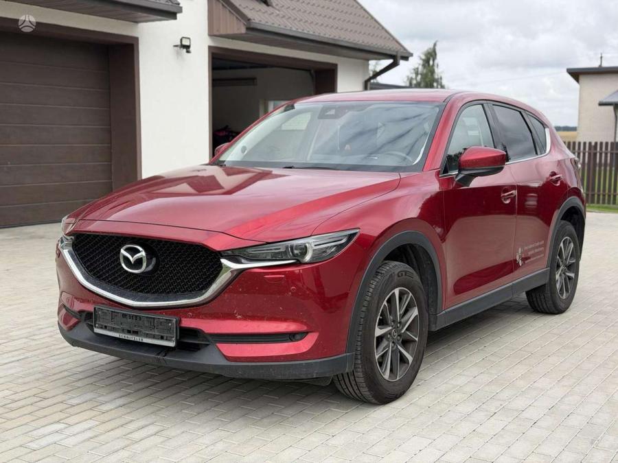 Red Mazda CX-5 2018 in Marijampole, with an engine capacity of 2.19 L and mileage of 300 thousand km for 7400 €, photo 1 on AUTOMOTO.COM.LV