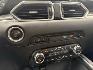 Red Mazda CX-5 2018 in Marijampole, with an engine capacity of 2.19 L and mileage of 300 thousand km for 7400 €, photo 13 on AUTOMOTO.COM.LV