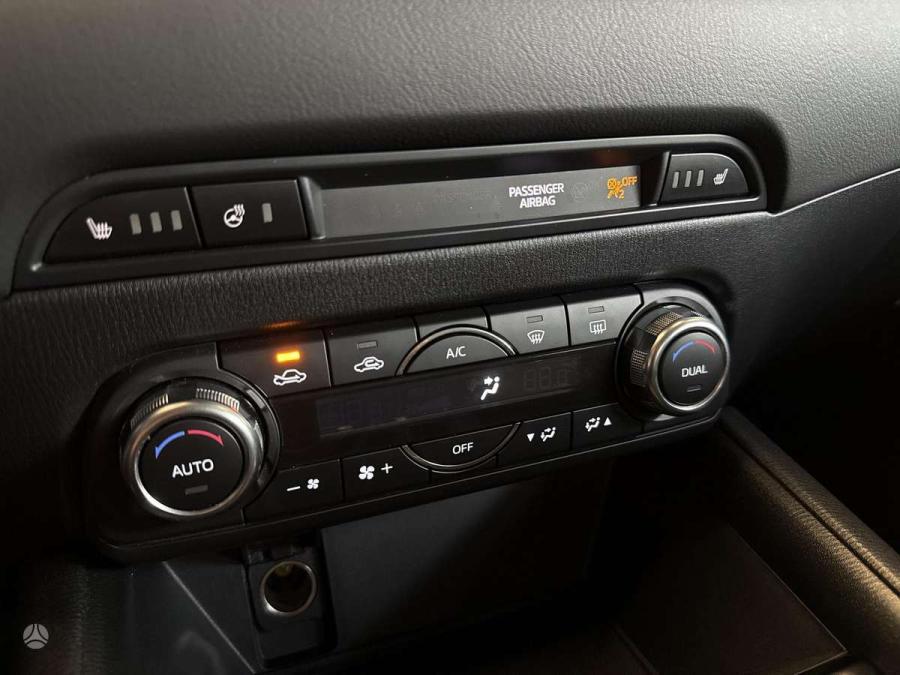 Sarkans Mazda CX-5 2018 Kauņa, ar dzinēja tilpumu 2.19 L un nobraukumu 183 tūkst. km par 12490 €, foto 24 vietnē AUTOMOTO.COM.LV