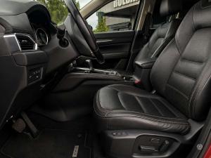 Red Mazda CX-5 2018 in Pakruojis, with an engine capacity of 2.19 L and mileage of 198 thousand km for 12500 €, photo 11 on AUTOMOTO.COM.LV