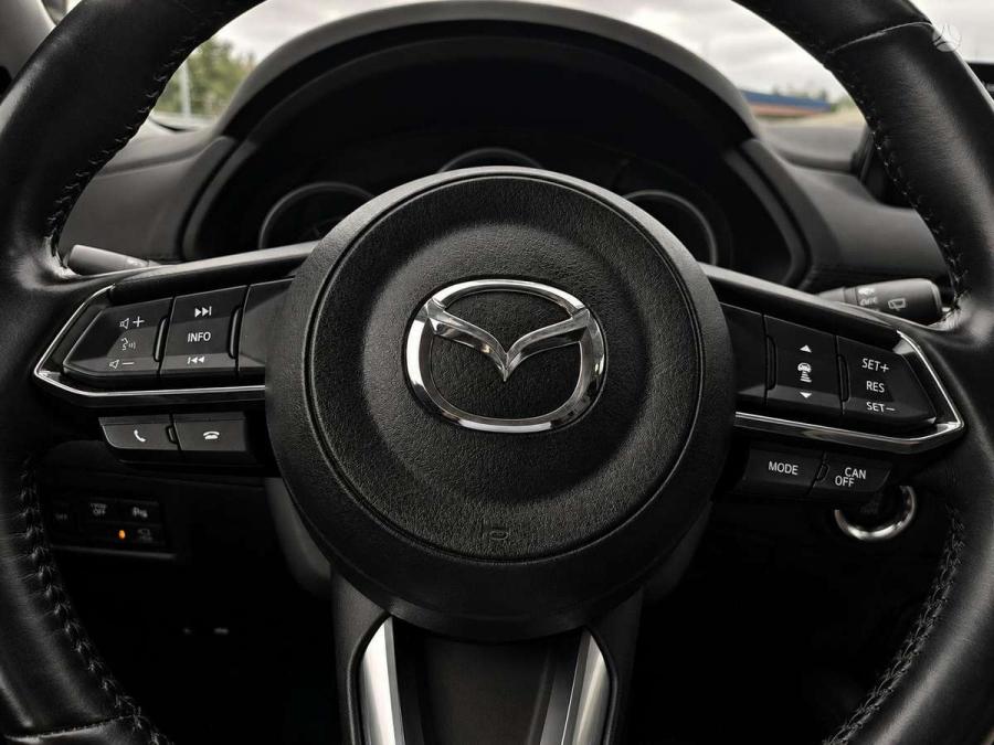 Red Mazda CX-5 2018 in Pakruojis, with an engine capacity of 2.19 L and mileage of 198 thousand km for 12500 €, photo 17 on AUTOMOTO.COM.LV