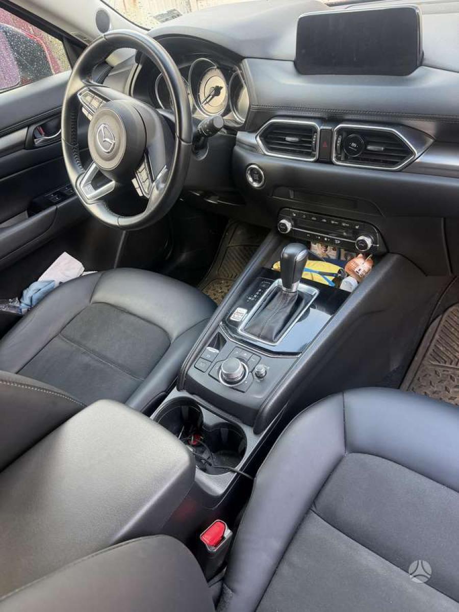 Sarkans Mazda CX-5 2019 Viļņa, ar dzinēja tilpumu 2.49 L un nobraukumu 53 tūkst. km par 19200 €, foto 5 vietnē AUTOMOTO.COM.LV