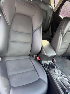 Sarkans Mazda CX-5 2019 Viļņa, ar dzinēja tilpumu 2.49 L un nobraukumu 53 tūkst. km par 19200 €, foto 6 vietnē AUTOMOTO.COM.LV