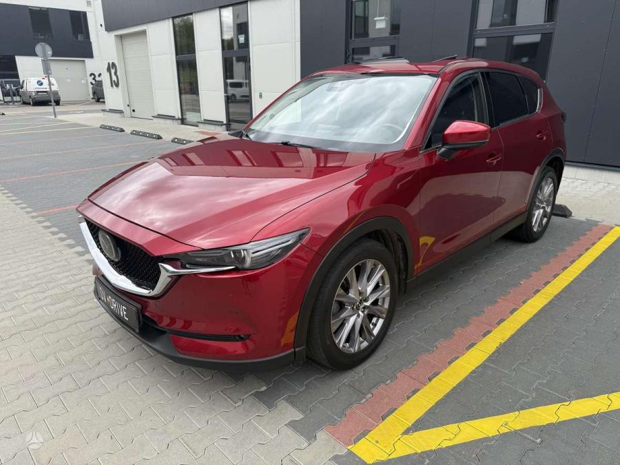 Red Mazda CX-5 2019 in Vilnius, with an engine capacity of 2.19 L and mileage of 144 thousand km for 15999 €, photo 4 on AUTOMOTO.COM.LV