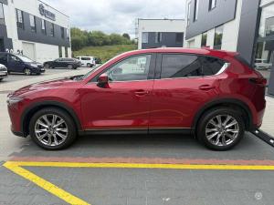 Red Mazda CX-5 2019 in Vilnius, with an engine capacity of 2.19 L and mileage of 144 thousand km for 15999 €, photo 6 on AUTOMOTO.COM.LV