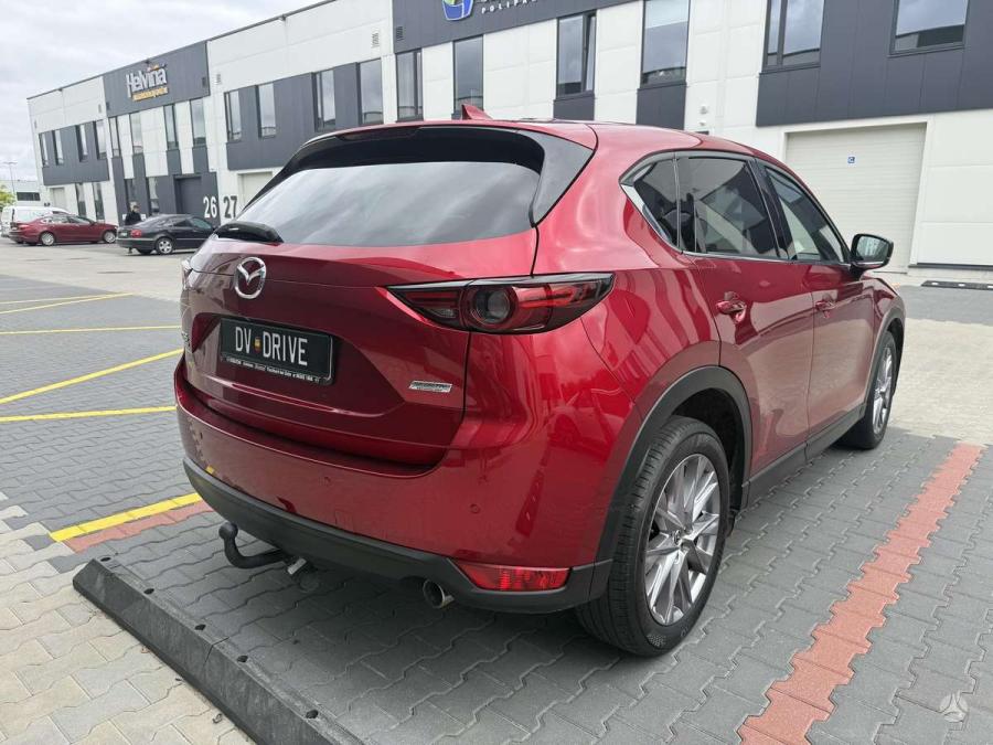 Red Mazda CX-5 2019 in Vilnius, with an engine capacity of 2.19 L and mileage of 144 thousand km for 15999 €, photo 8 on AUTOMOTO.COM.LV