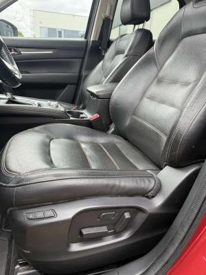 Red Mazda CX-5 2019 in Vilnius, with an engine capacity of 2.19 L and mileage of 144 thousand km for 15999 €, photo 12 on AUTOMOTO.COM.LV
