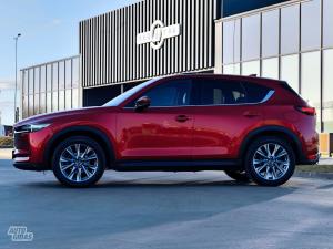 Red Mazda CX-5 2021 in Siauliai, with an engine capacity of 2.00 L and mileage of 228 thousand km for 17950 €, photo 5 on AUTOMOTO.COM.LV