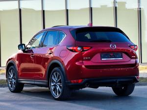 Red Mazda CX-5 2021 in Siauliai, with an engine capacity of 2.00 L and mileage of 228 thousand km for 17950 €, photo 6 on AUTOMOTO.COM.LV