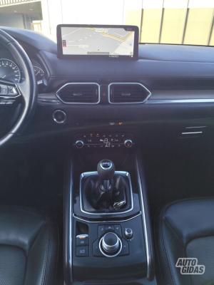 Red Mazda CX-5 2021 in Siauliai, with an engine capacity of 2.00 L and mileage of 228 thousand km for 17950 €, photo 17 on AUTOMOTO.COM.LV