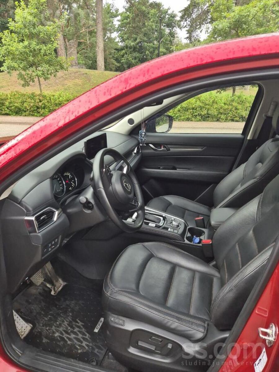 Red Mazda CX-5 2021 in Jurmala, with an engine capacity of 2.00 L and mileage of 61 thousand km for 20500 €, photo 6 on AUTOMOTO.COM.LV