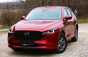 Sarkans Mazda CX-5 2024 Petrikaičiai, ar dzinēja tilpumu 2.50 L un nobraukumu 28 tūkst. km par 22999 €, foto 7 vietnē AUTOMOTO.COM.LV