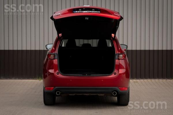 Red Mazda CX-5 2017 in Talsi, with an engine capacity of 2.20 L and mileage of 158 thousand km for 17950 €, photo 6 on AUTOMOTO.COM.LV