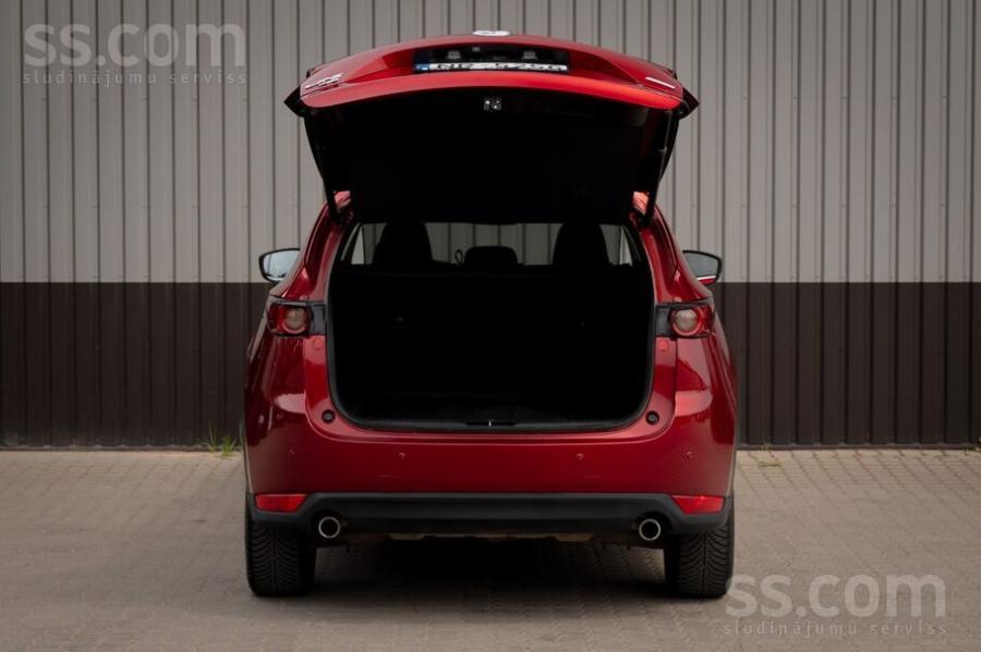 Red Mazda CX-5 2017 in Talsi, with an engine capacity of 2.20 L and mileage of 158 thousand km for 17950 €, photo 7 on AUTOMOTO.COM.LV