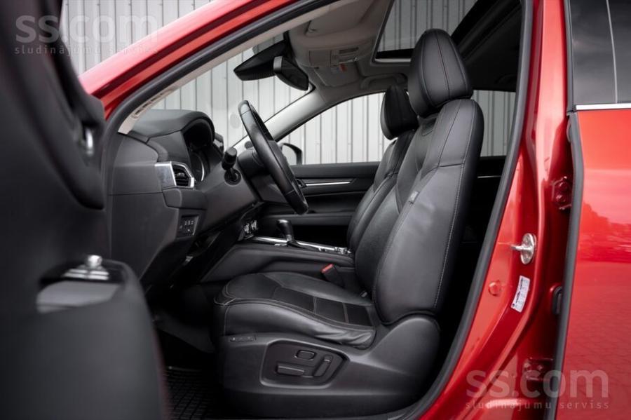 Red Mazda CX-5 2017 in Talsi, with an engine capacity of 2.20 L and mileage of 158 thousand km for 17950 €, photo 10 on AUTOMOTO.COM.LV