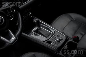 Red Mazda CX-5 2017 in Talsi, with an engine capacity of 2.20 L and mileage of 158 thousand km for 17950 €, photo 27 on AUTOMOTO.COM.LV