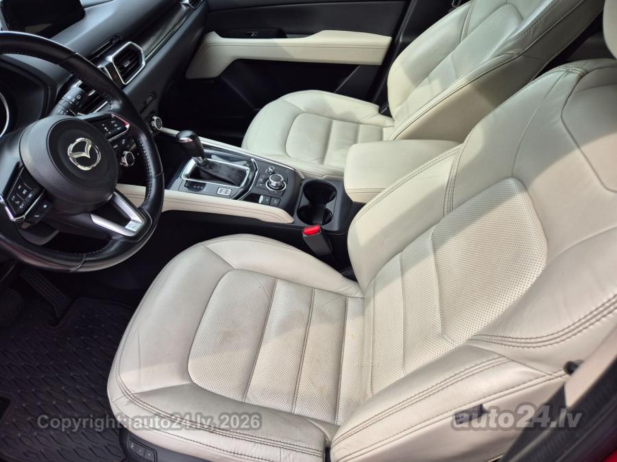 Sarkans Mazda CX-5 2018 Tallina, ar dzinēja tilpumu 2.00 L un nobraukumu 119 tūkst. km par 19000 €, foto 12 vietnē AUTOMOTO.COM.LV