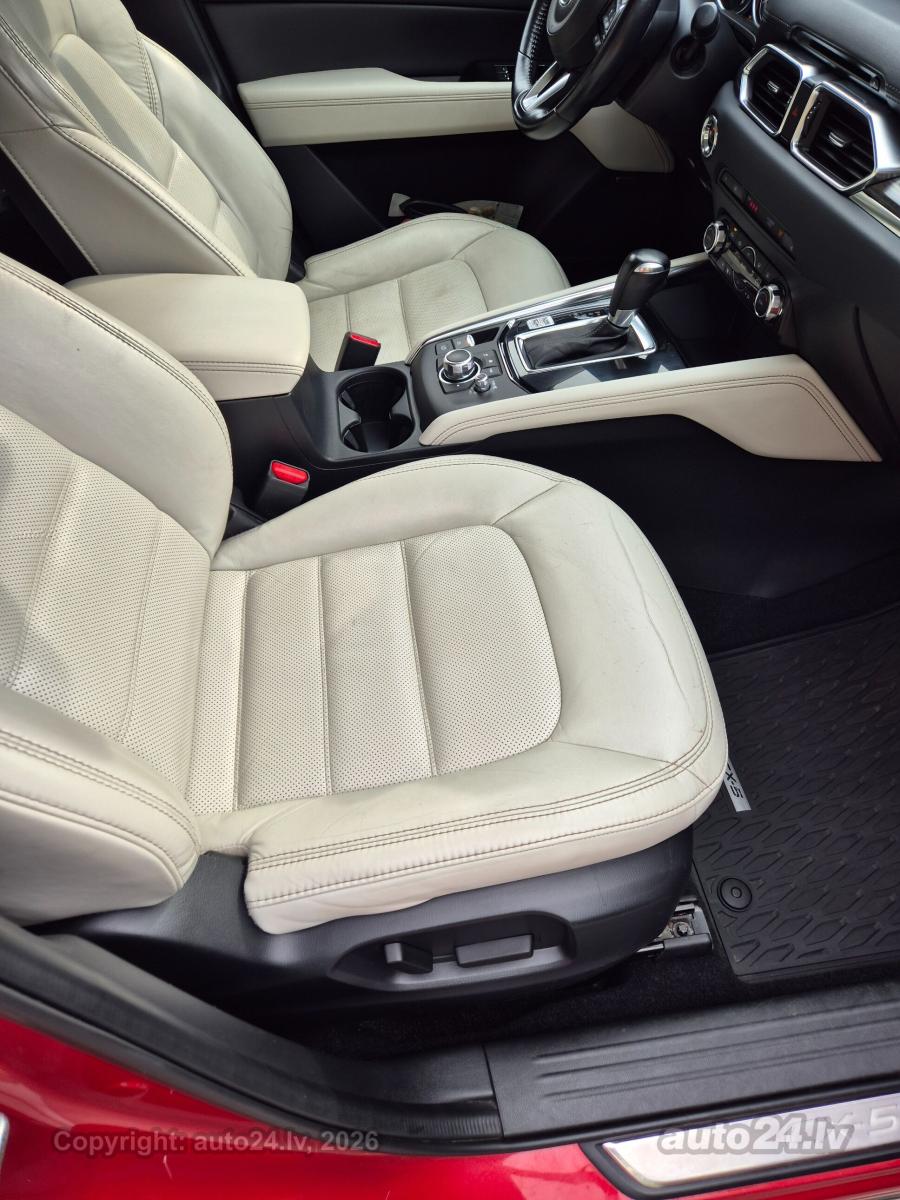 Sarkans Mazda CX-5 2018 Tallina, ar dzinēja tilpumu 2.00 L un nobraukumu 119 tūkst. km par 19000 €, foto 19 vietnē AUTOMOTO.COM.LV